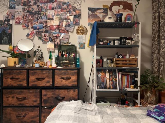 Room at Austin Road, Greater London