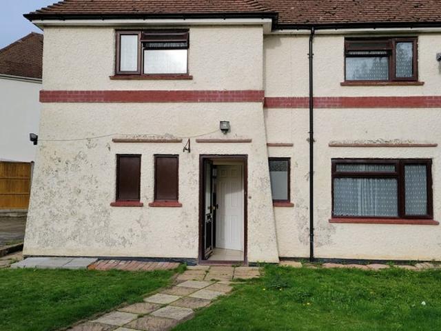 Room at Australia Avenue, Maidenhead