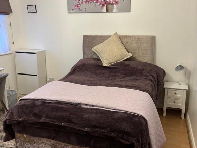 Room at Avalon Road, Greater London