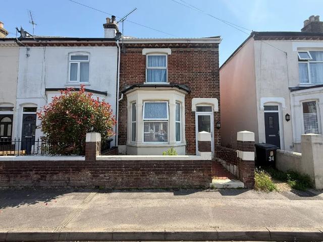 Room at Avenue Road, Gosport