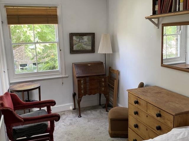Room at Avenell Road, Greater London