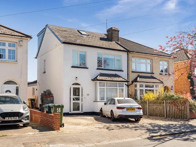 Room at Avondale Road, Borough of Spelthorne