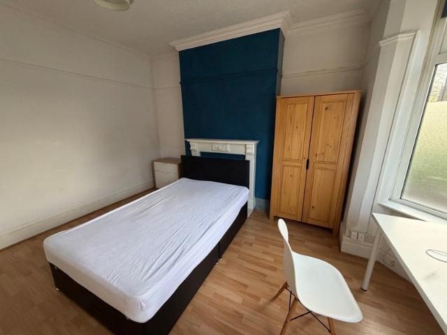 Room at Avondale Road, Wolverhampton