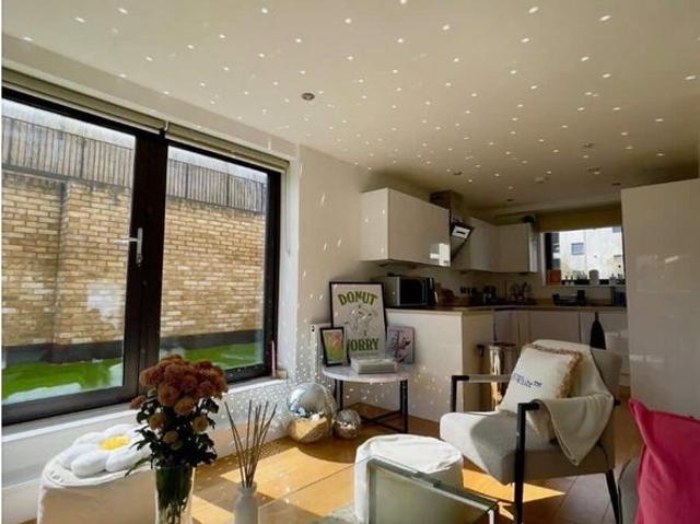 Room at Axio Way, Greater London