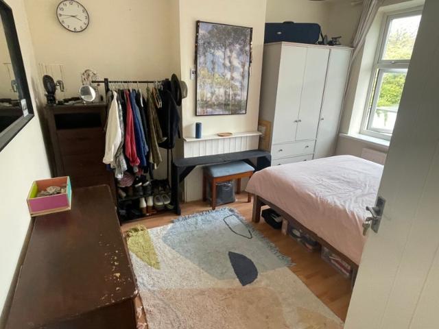 Room at Aylmer Parade, Greater London