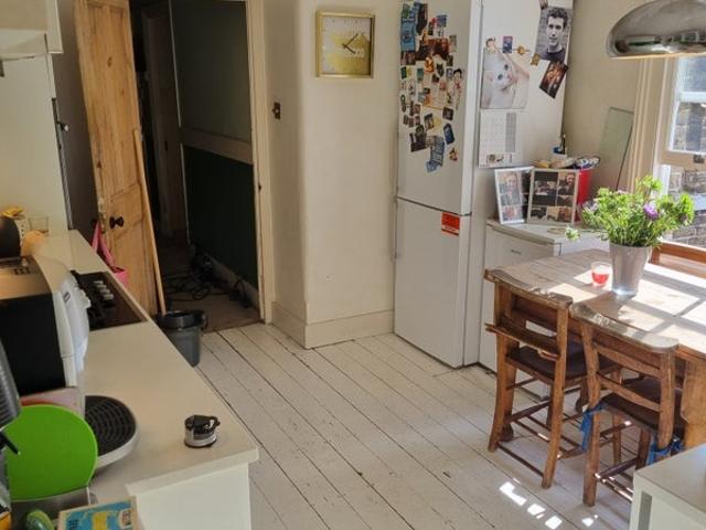 Room at Aylesbury Road, Greater London