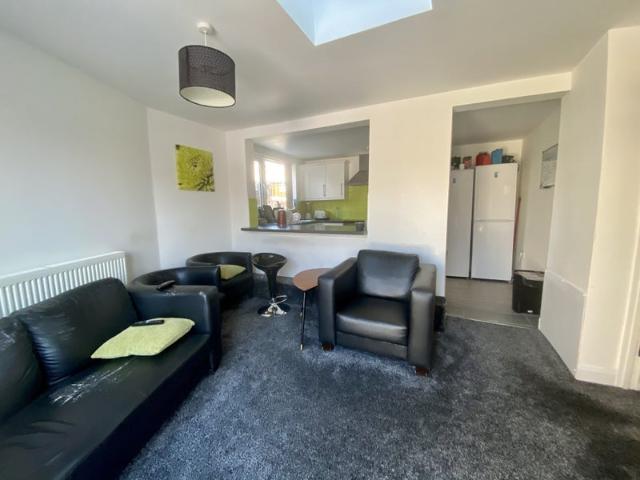 Room at Abbots Wood Road, Luton