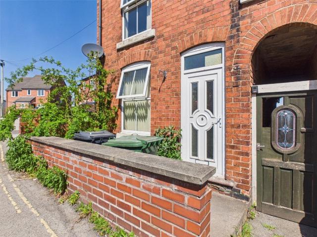 Room at Abbott Street, Amber Valley