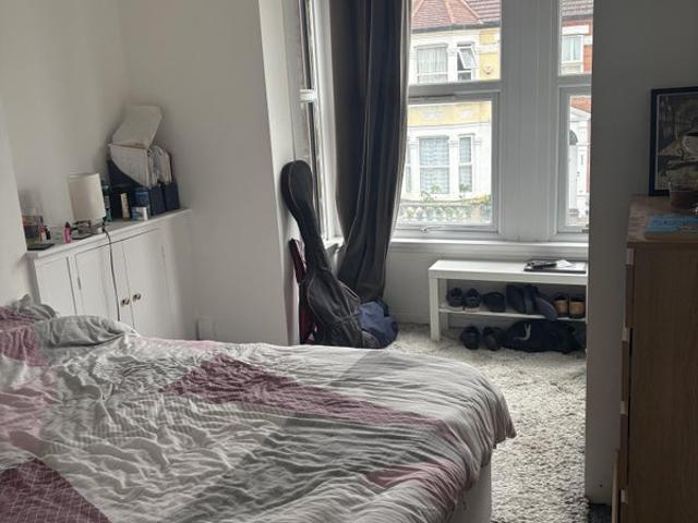 Room at Abbotts Park Road, Greater London