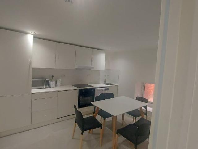 Room at Abbey Hills Road, Oldham