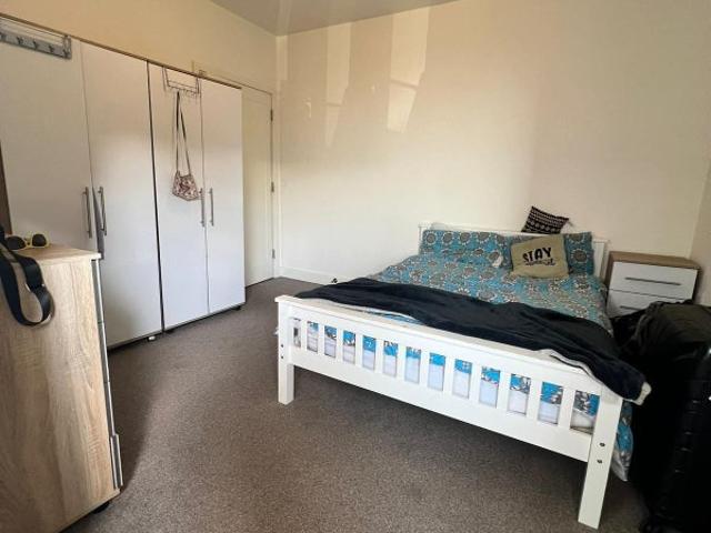 Room at Abbey Road, Greater London