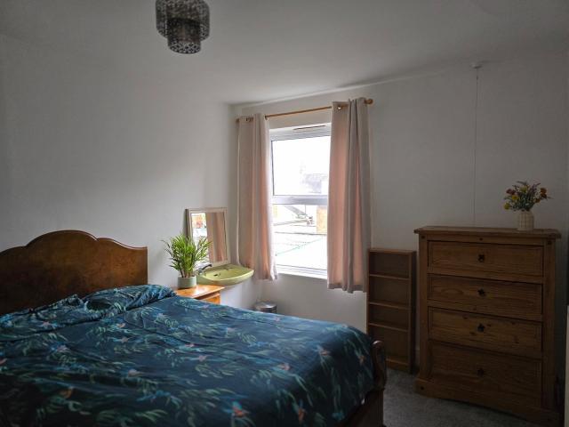 Room at Abbey Street, Rugby