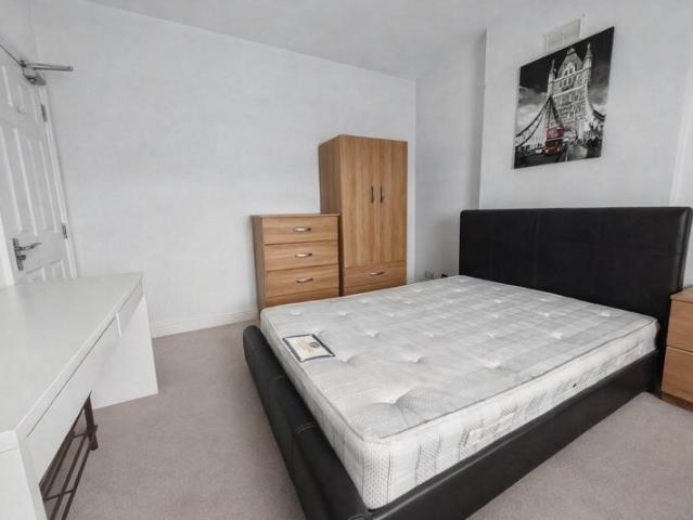 Room at Abercairn Road, Greater London
