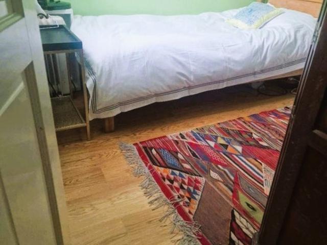 Room at Aberdeen Park, Greater London