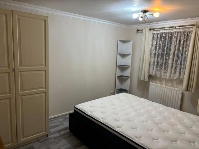 Room at Abrahams Road, Crawley