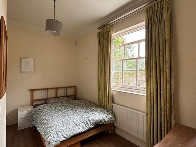 Room at Acre Lane, Greater London