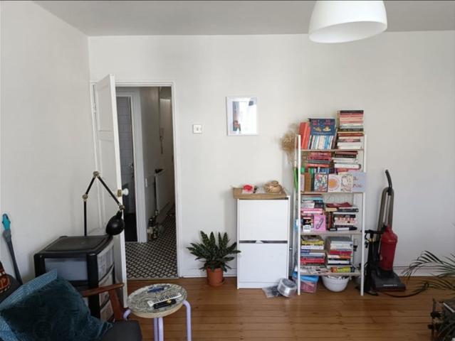 Room at Ada Place, Greater London