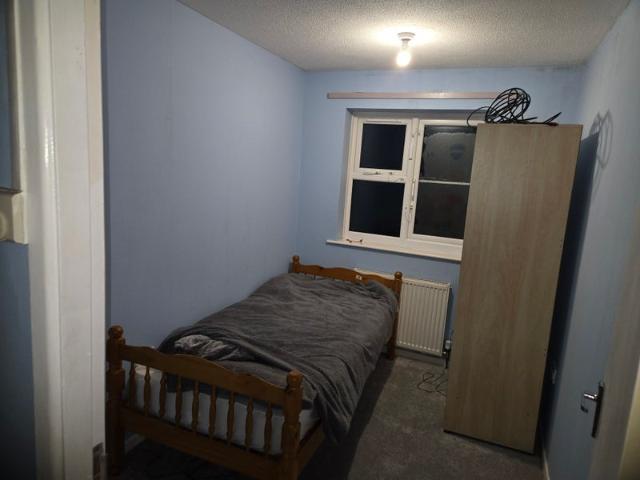 Room at Ada Road, Sandwell