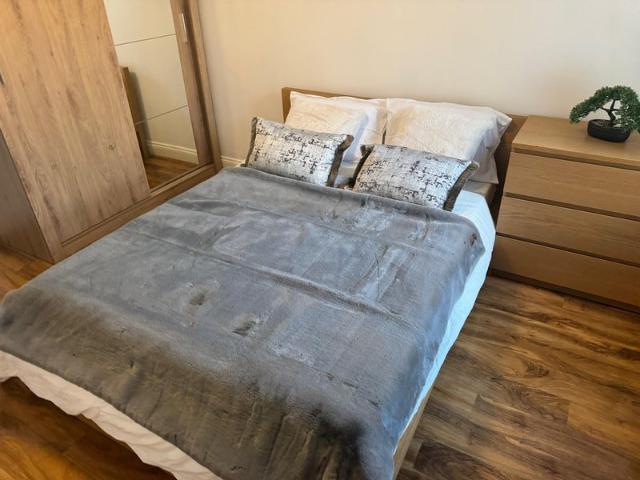 Room at Adelaide Road, Greater London