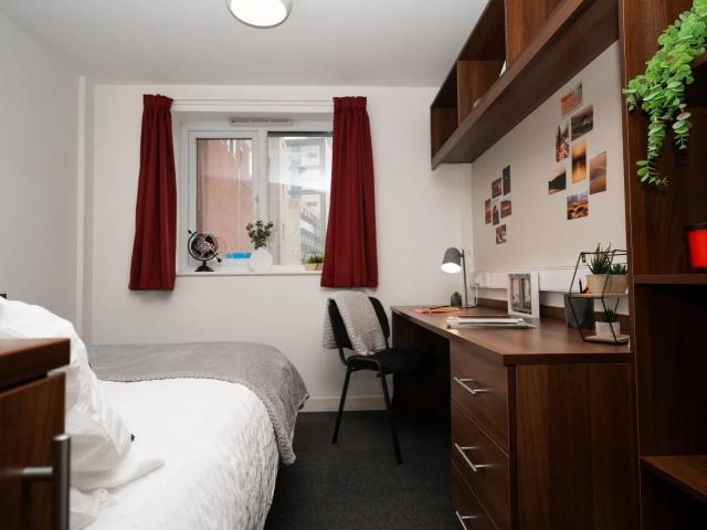 Room at Adelphi Street, Preston