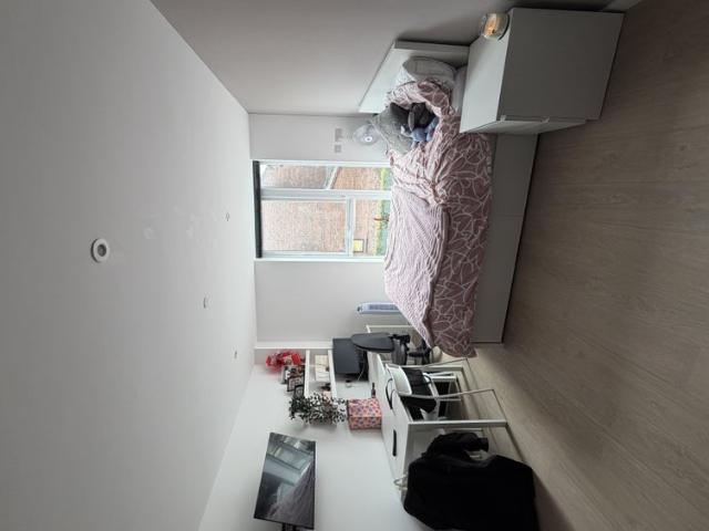 Room at Adelphi Place, Preston