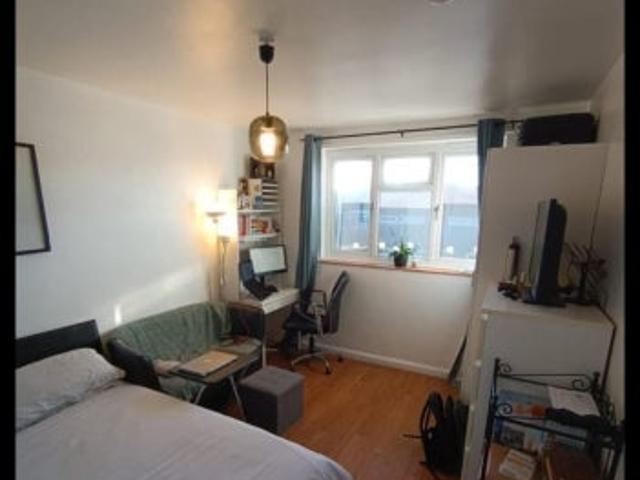 Room at Adolphus Street, Greater London