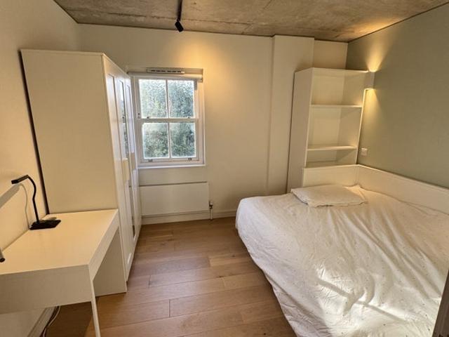 Room at Agar Grove, Greater London