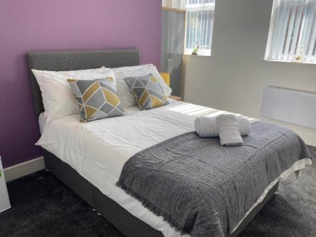 Room at Agbrigg Road, Wakefield