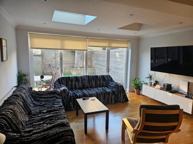 Room at Aintree Street, Greater London