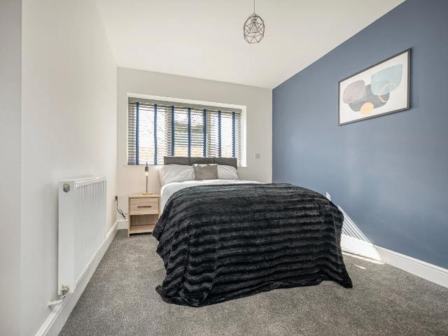 Room at Albain Crescent, Borough of Spelthorne