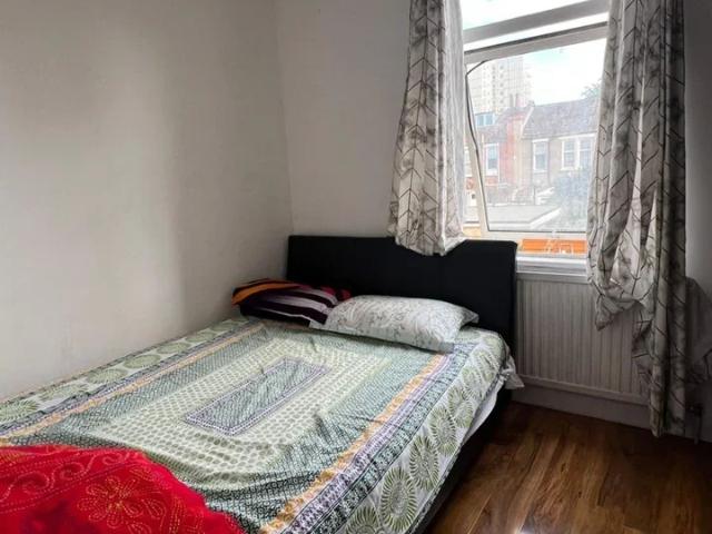 Room at Albany Avenue, Southend on Sea