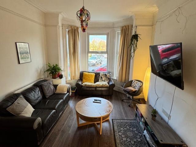 Room at Albany Road, Manchester