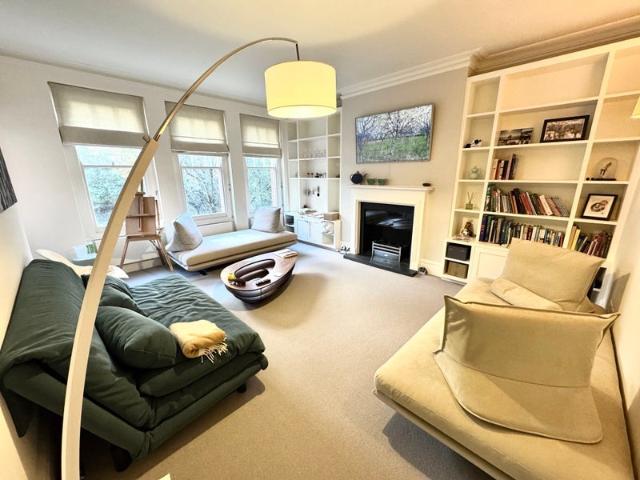 Room at Albert Bridge Road, Greater London