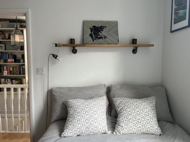 Room at Albert Grove South, Bristol