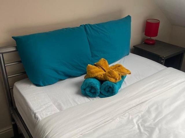 Room at Albert Road, Middlesbrough