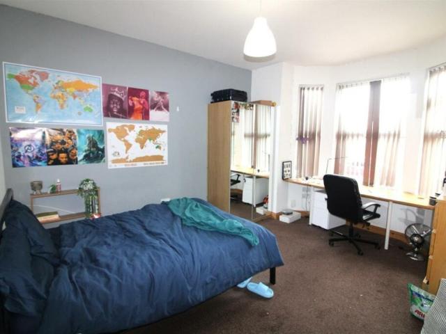 Room at Albert Road, Nottingham