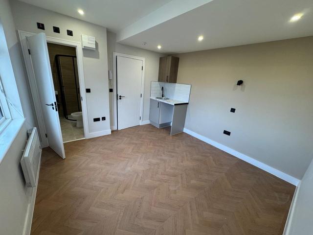 Room at Albert Road, Greater London