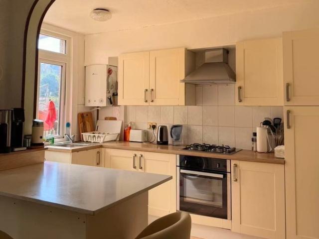 Room at Albert Road, Greater London