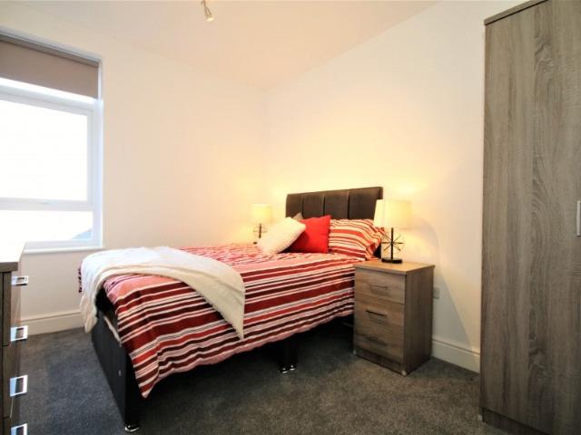 Room at Albert Street, Rugby