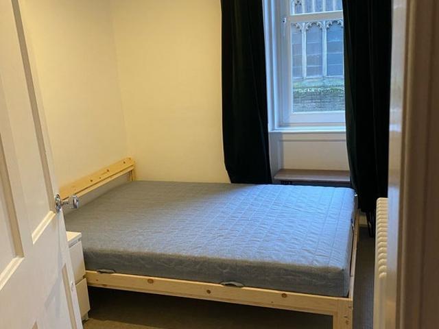 Room at Albion Place, City of Edinburgh