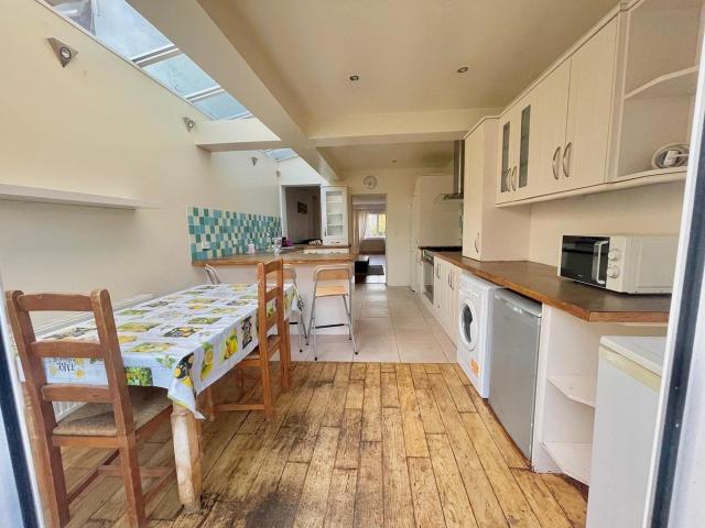 Room at Albion Road, Greater London