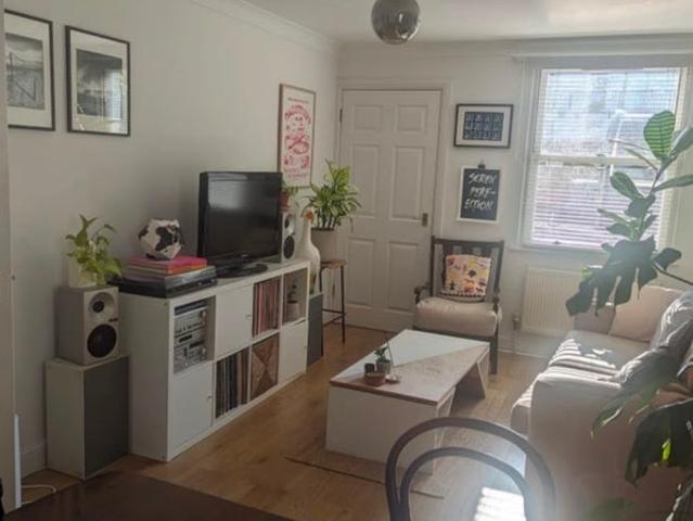 Room at Albion Road, Greater London
