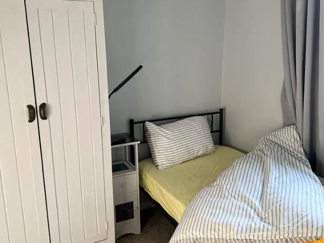 Room at Alder Way, Swanley