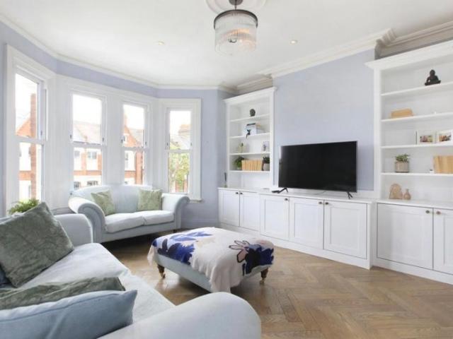 Room at Alderbrook Road, Greater London