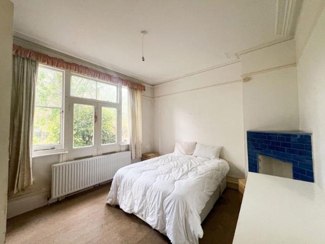 Room at Aldersbrook Road, Greater London