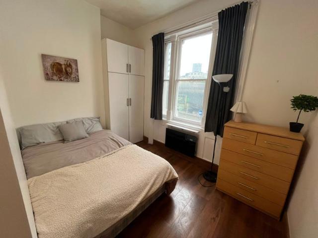 Room at Aldersgate Street, City of London
