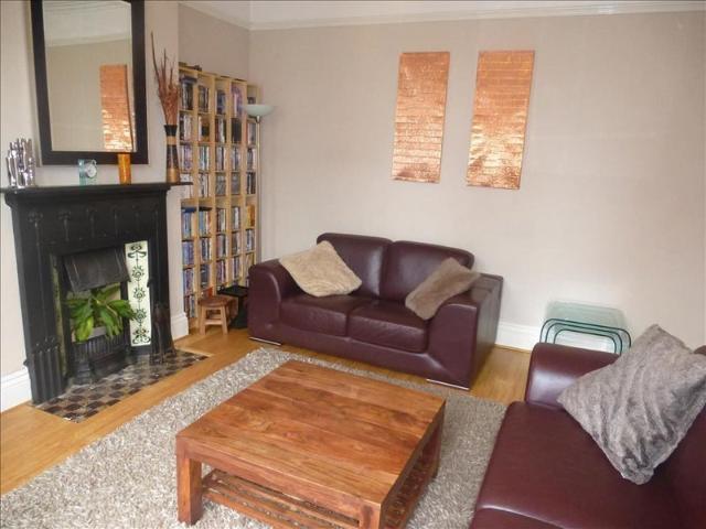 Room at Alexander Road, Birmingham