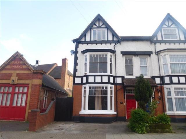 Room at Alexander Road, Birmingham