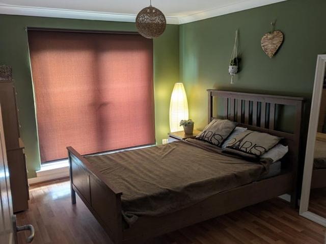 Room at Alexandra Parade, Glasgow