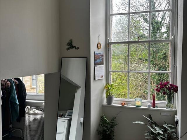 Room at Alfred Terrace, Glasgow